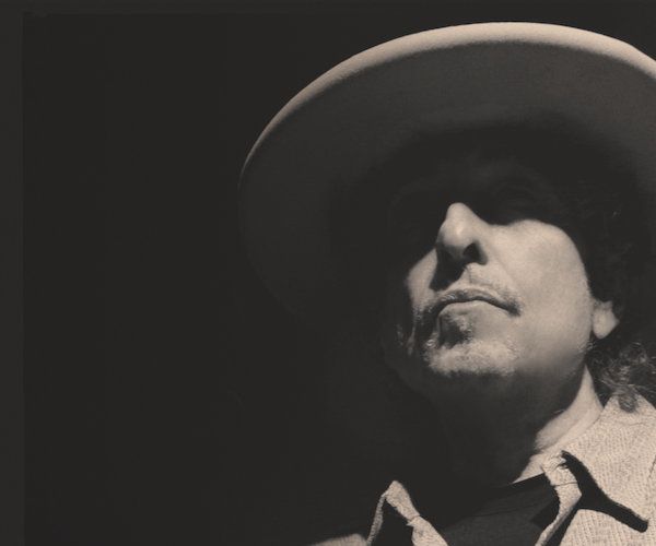 Book Review: To Compromise With the Mystery Tramp -- A Vocal Dissection ...